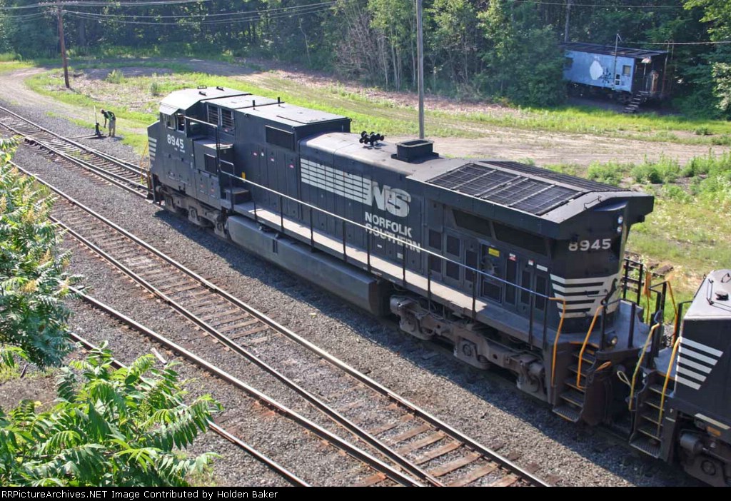 NS 8945